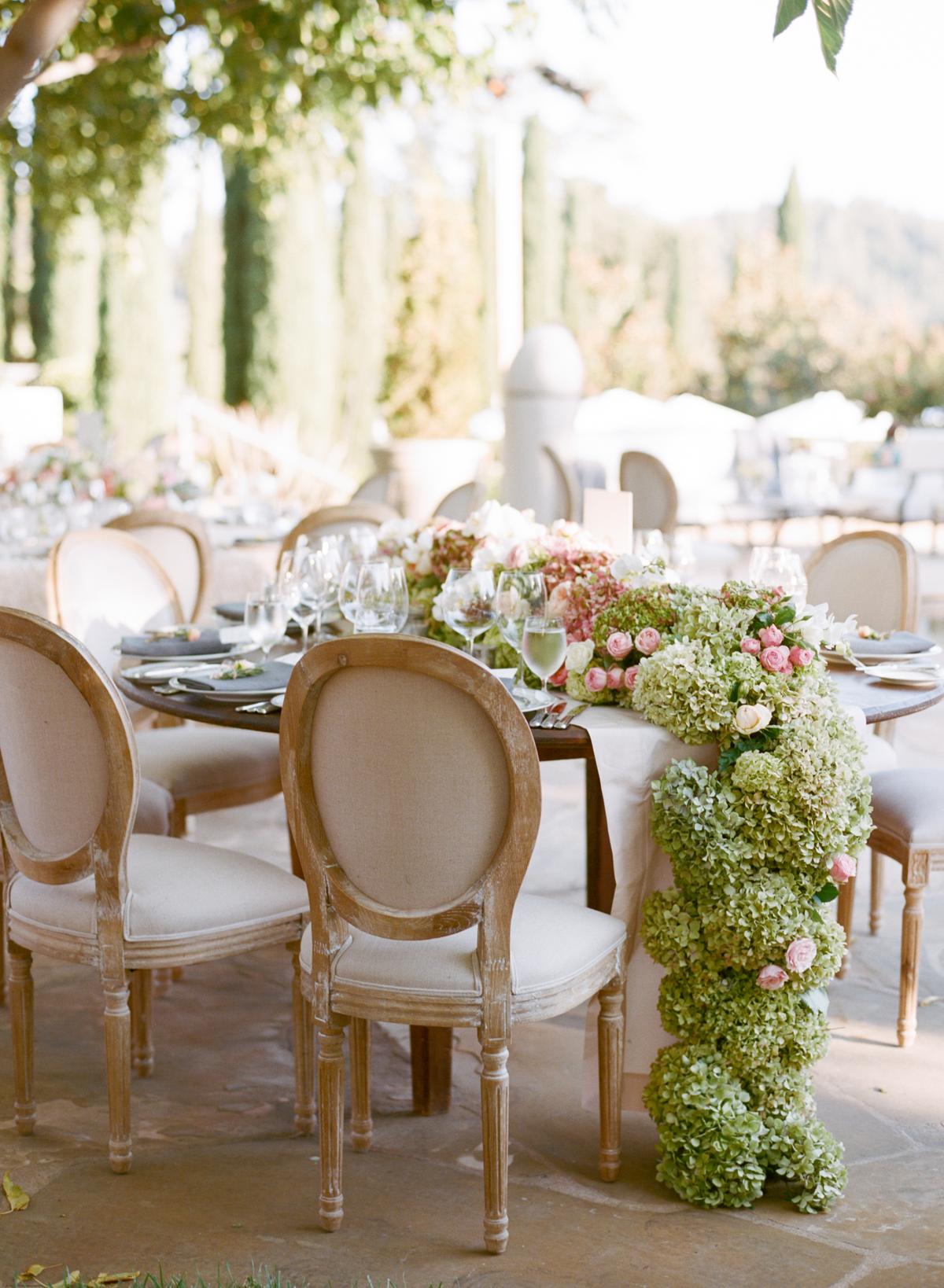 35 Gorgeous Cascading Centerpieces