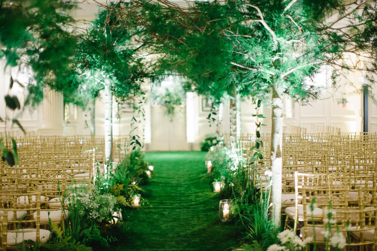 Romantic Secret Garden-Inspired London Wedding
