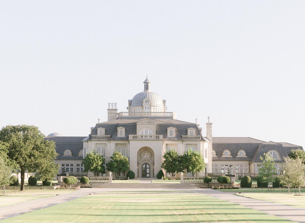 All Of The Floral, Romantic Inspiration You Need At The Olana in Texas!
