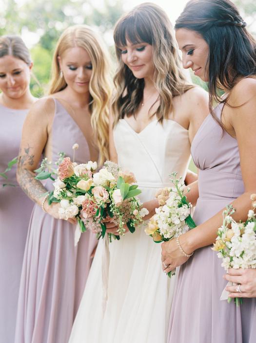 Get Inspired By The Sentimental Details of This Couple’s Vintage Yet ...