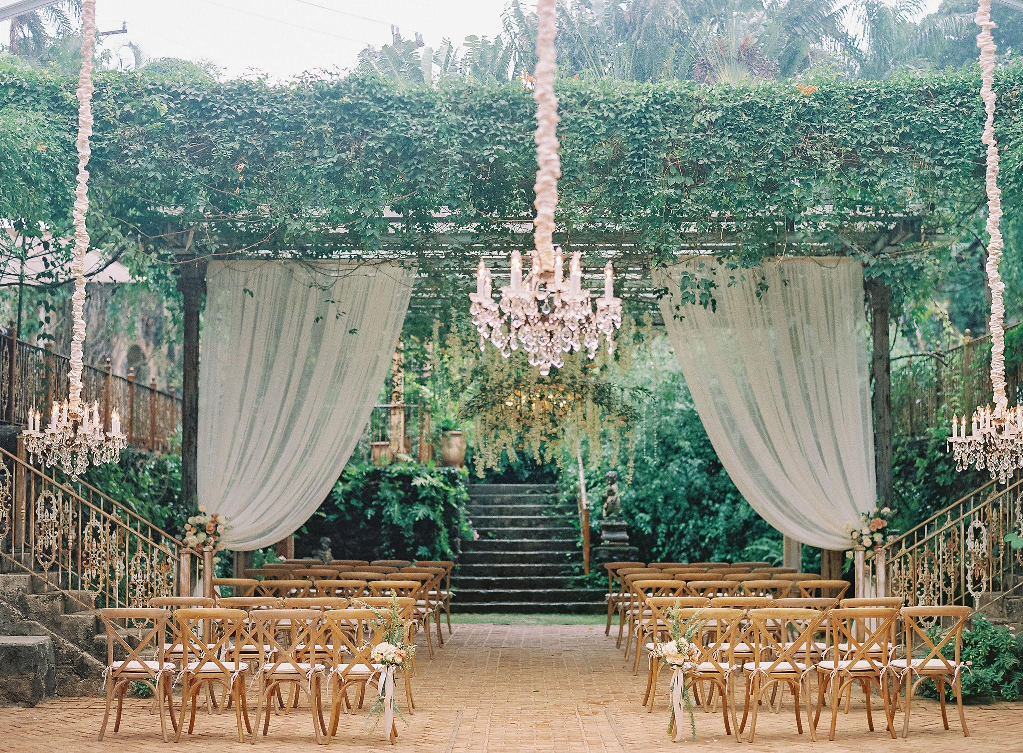 A Romantic Candlelit Wedding Hidden in the Jungle of Haiku, Maui