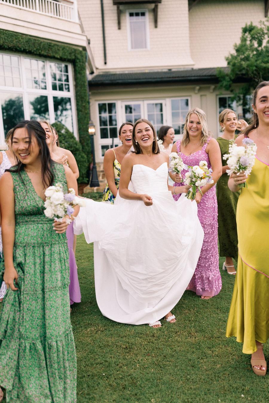 A Laid-Back Garden Celebration with Fresh Florals and an Atmosphere ...