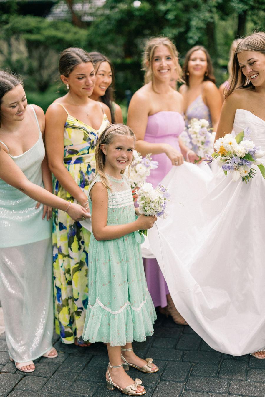 A Laid-Back Garden Celebration with Fresh Florals and an Atmosphere ...