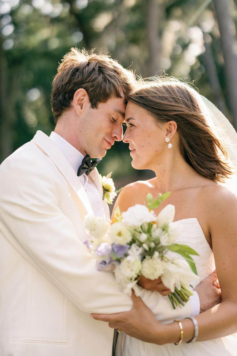 A Laid-Back Garden Celebration with Fresh Florals and an Atmosphere ...