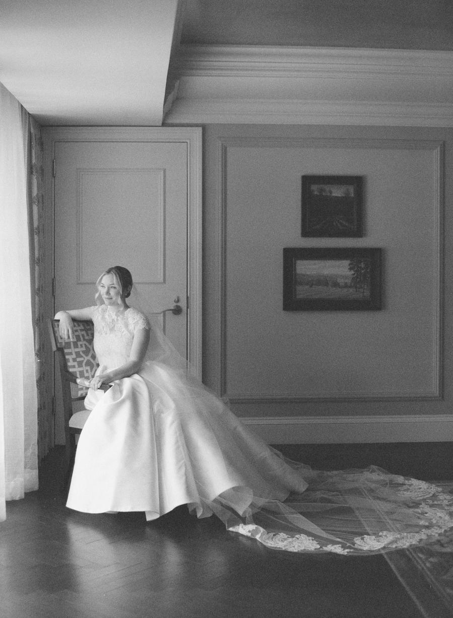 Refined Romance in the Mountains with Fresh Florals and a Custom Lounge ...