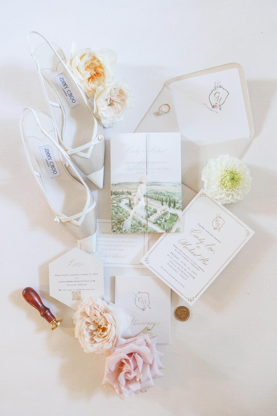 A Luxe Tuscan Wedding of Neutral Florals and Glittering Chandelier Light