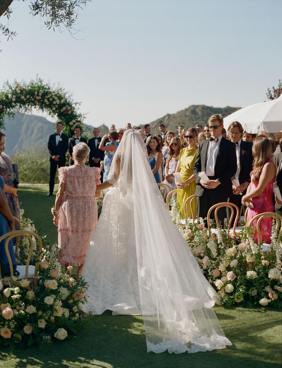 Former MLB Star Luke Farrell Marries Bay Area Anchor Rachael Maurer in ...