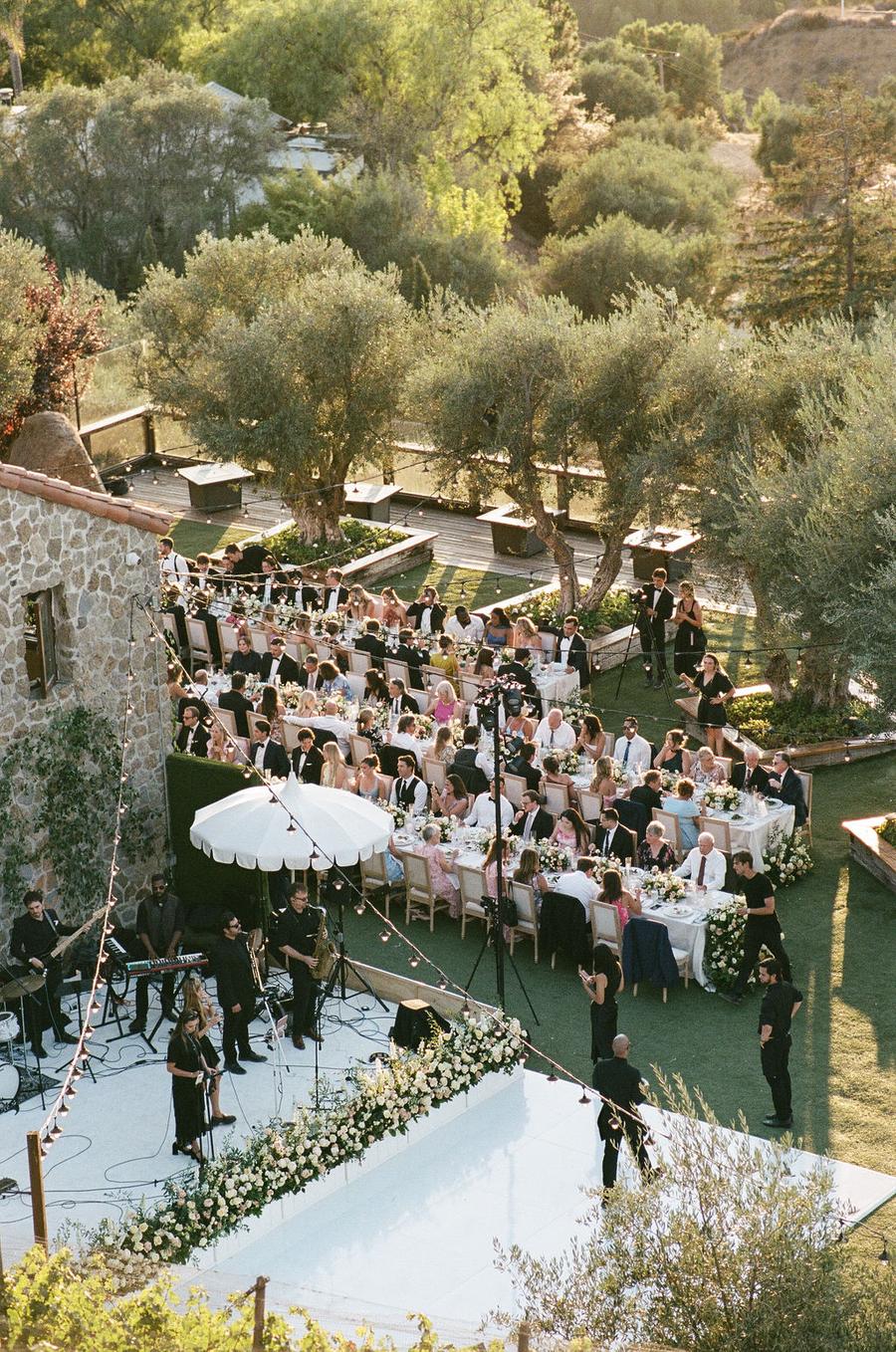 Former MLB Star Luke Farrell Marries Bay Area Anchor Rachael Maurer in ...