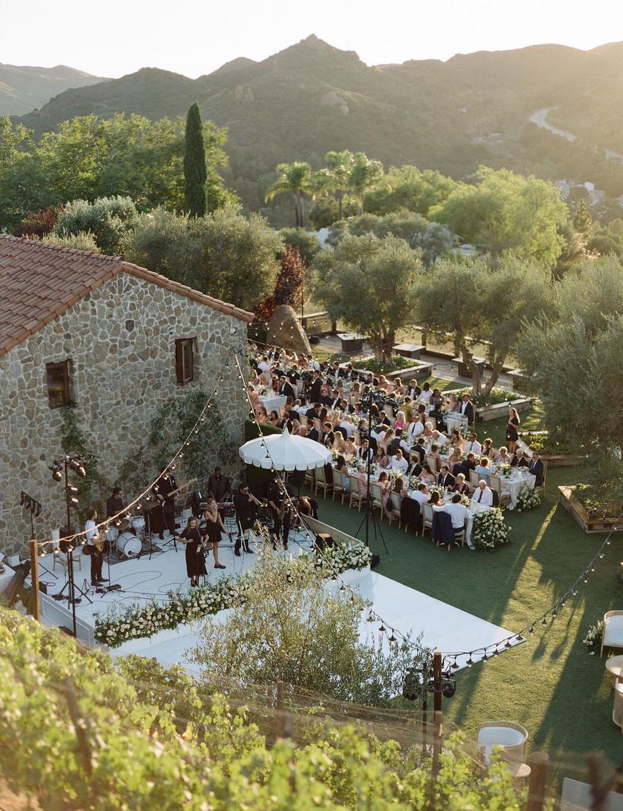 Former MLB Star Luke Farrell Marries Bay Area Anchor Rachael Maurer in ...