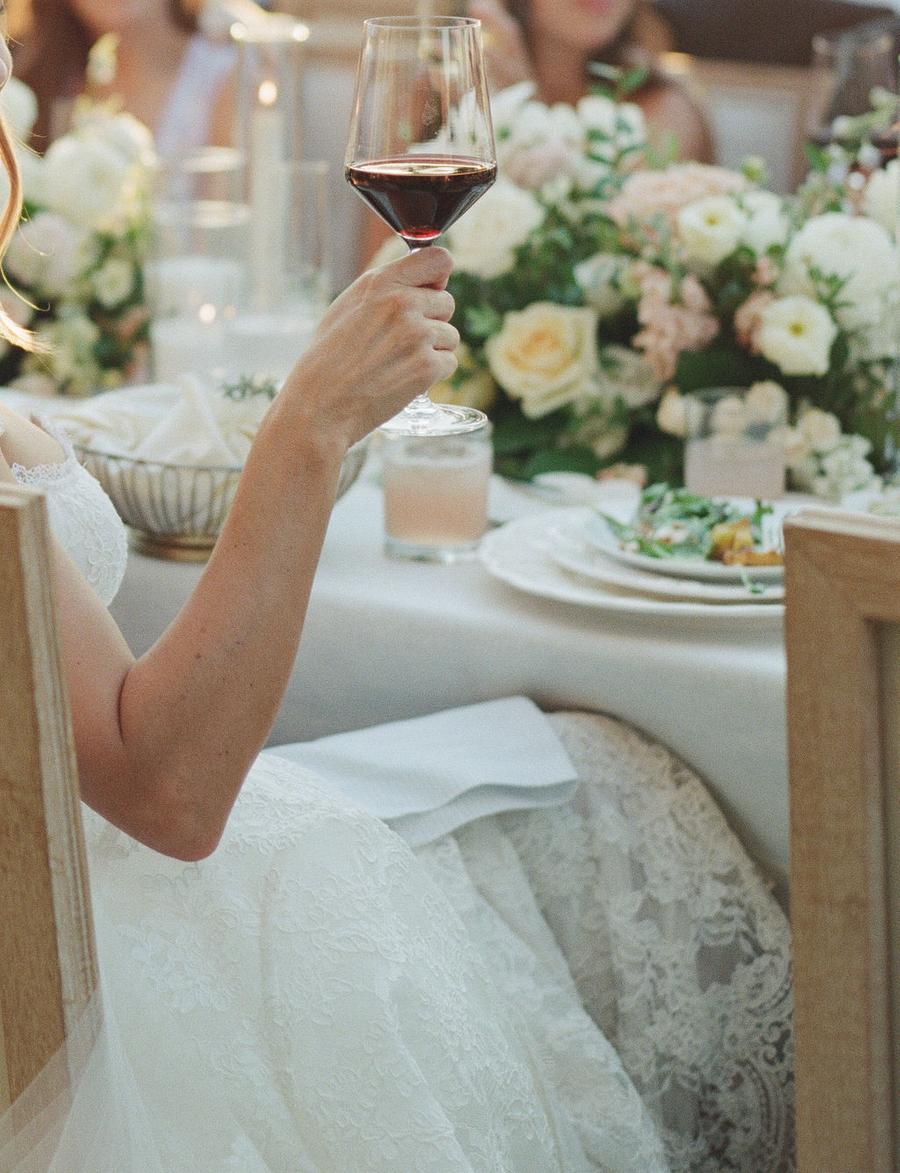 Former MLB Star Luke Farrell Marries Bay Area Anchor Rachael Maurer in ...