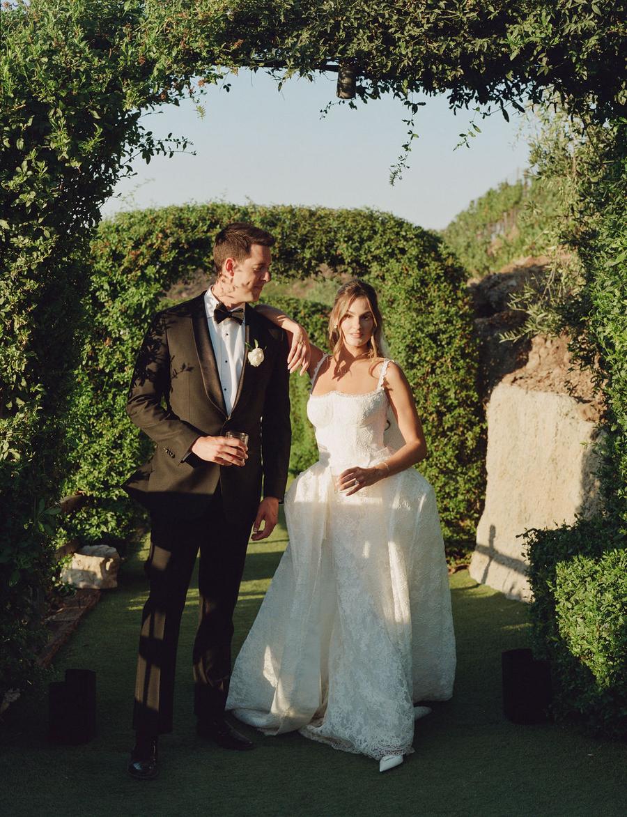 Former MLB Star Luke Farrell Marries Bay Area Anchor Rachael Maurer in ...
