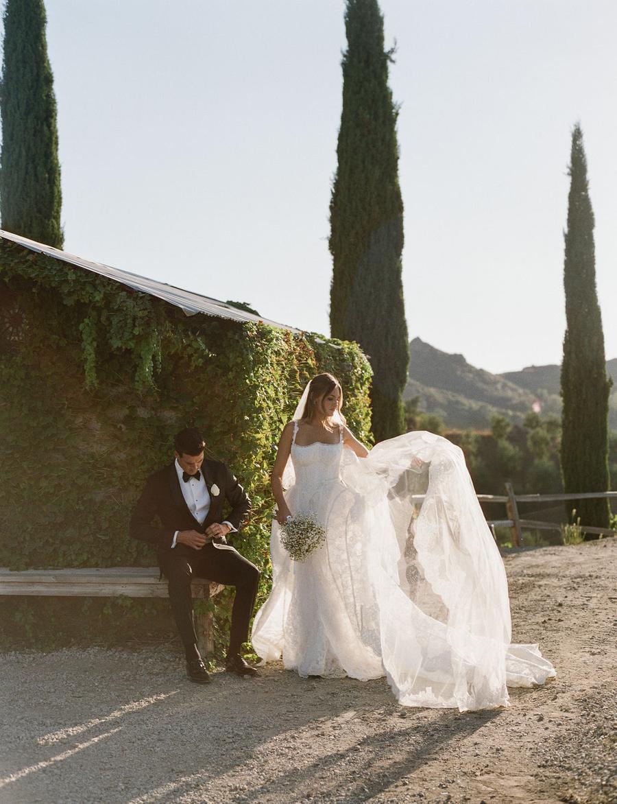 Former MLB Star Luke Farrell Marries Bay Area Anchor Rachael Maurer in ...