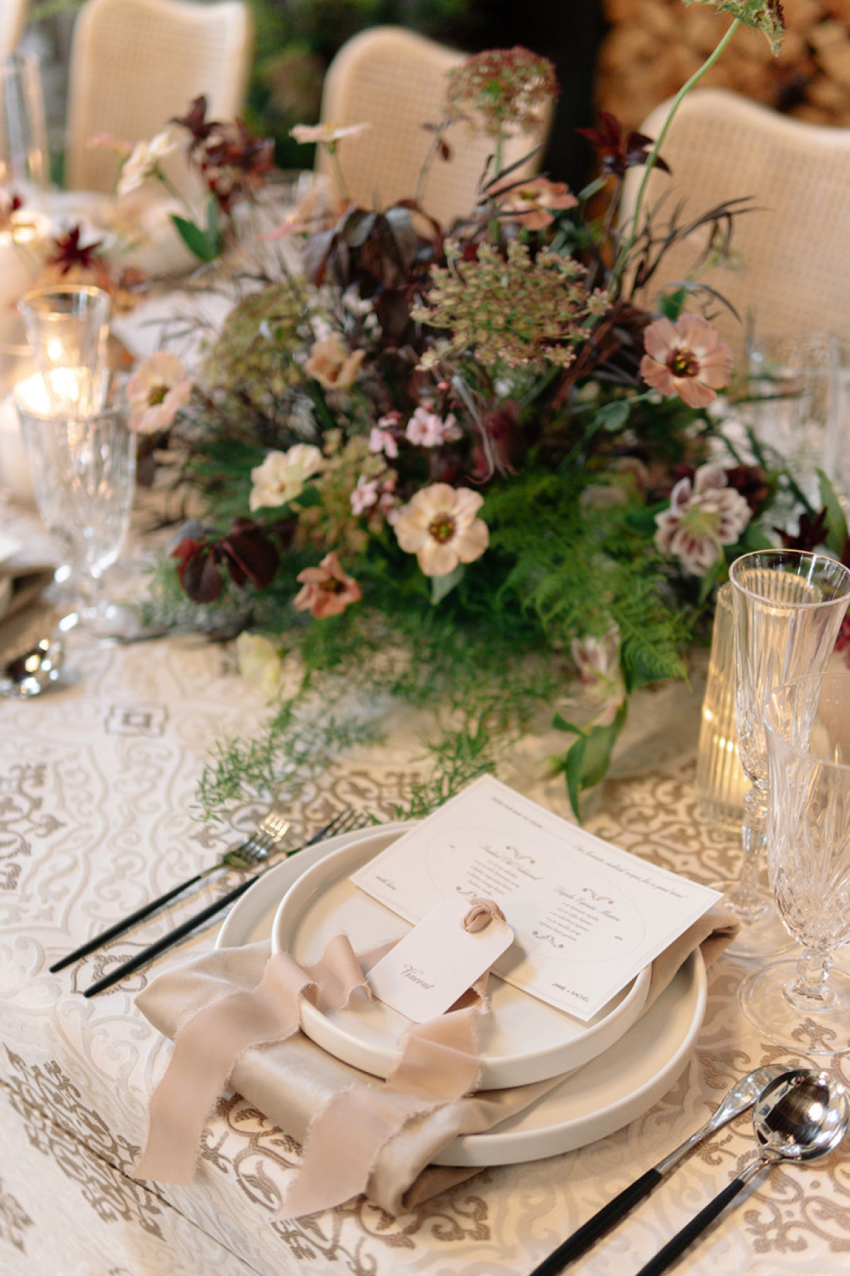 A Vintage-Inspired Wedding Editorial at The Ebell of Long Beach with ...